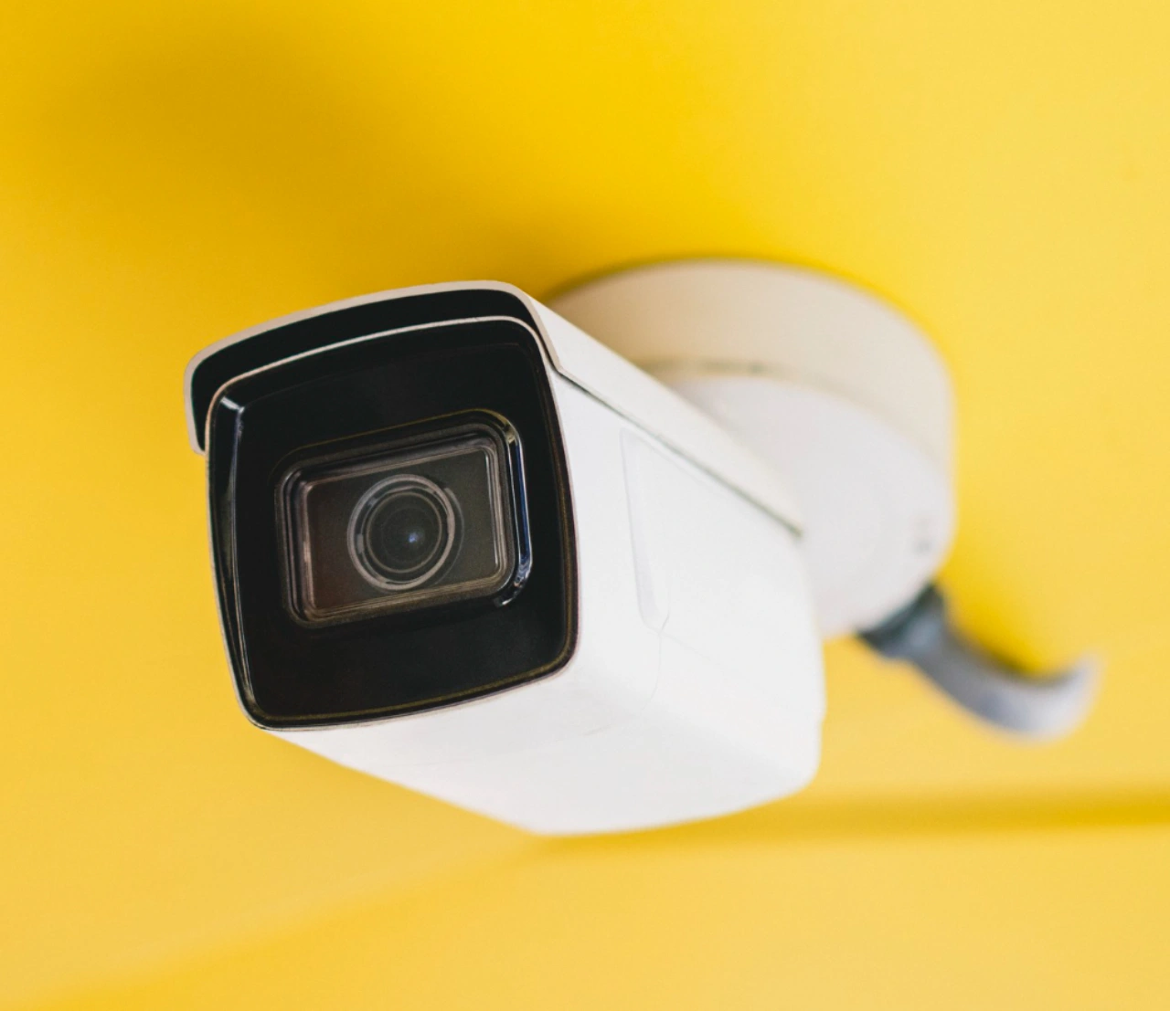 HikVision Hi-watch camera installation in Dubai | Zas Tech LLC